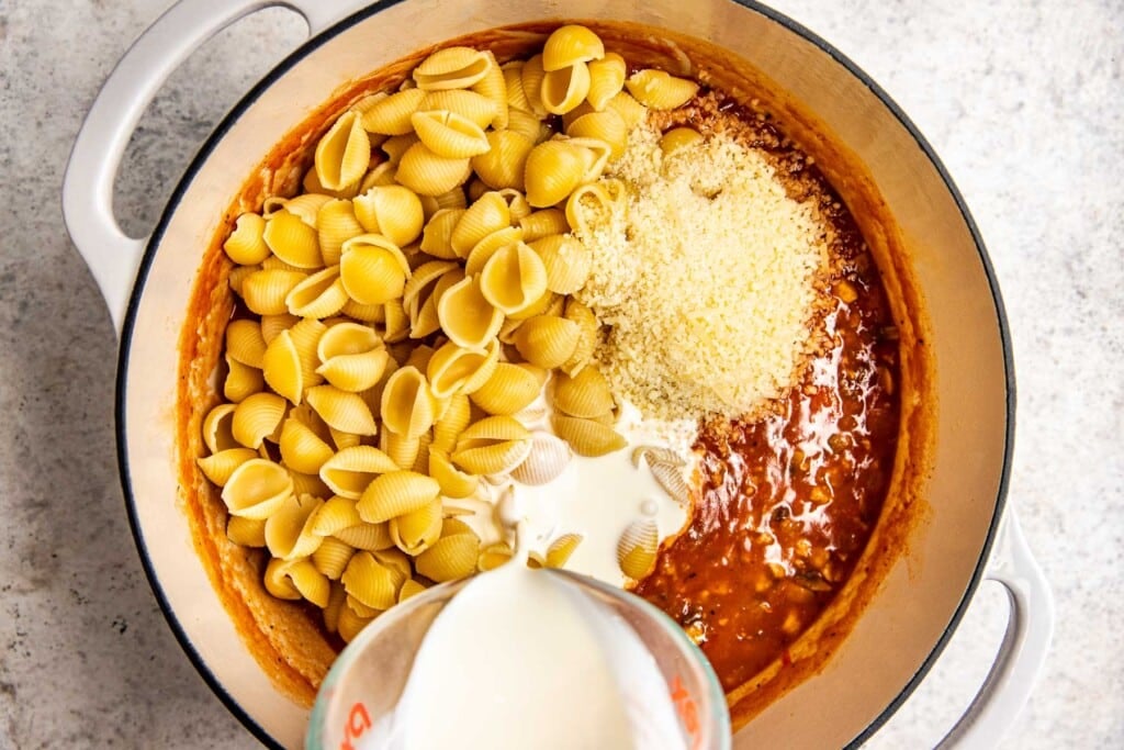 Easy Ground Turkey Pasta (30 Minute Meal)