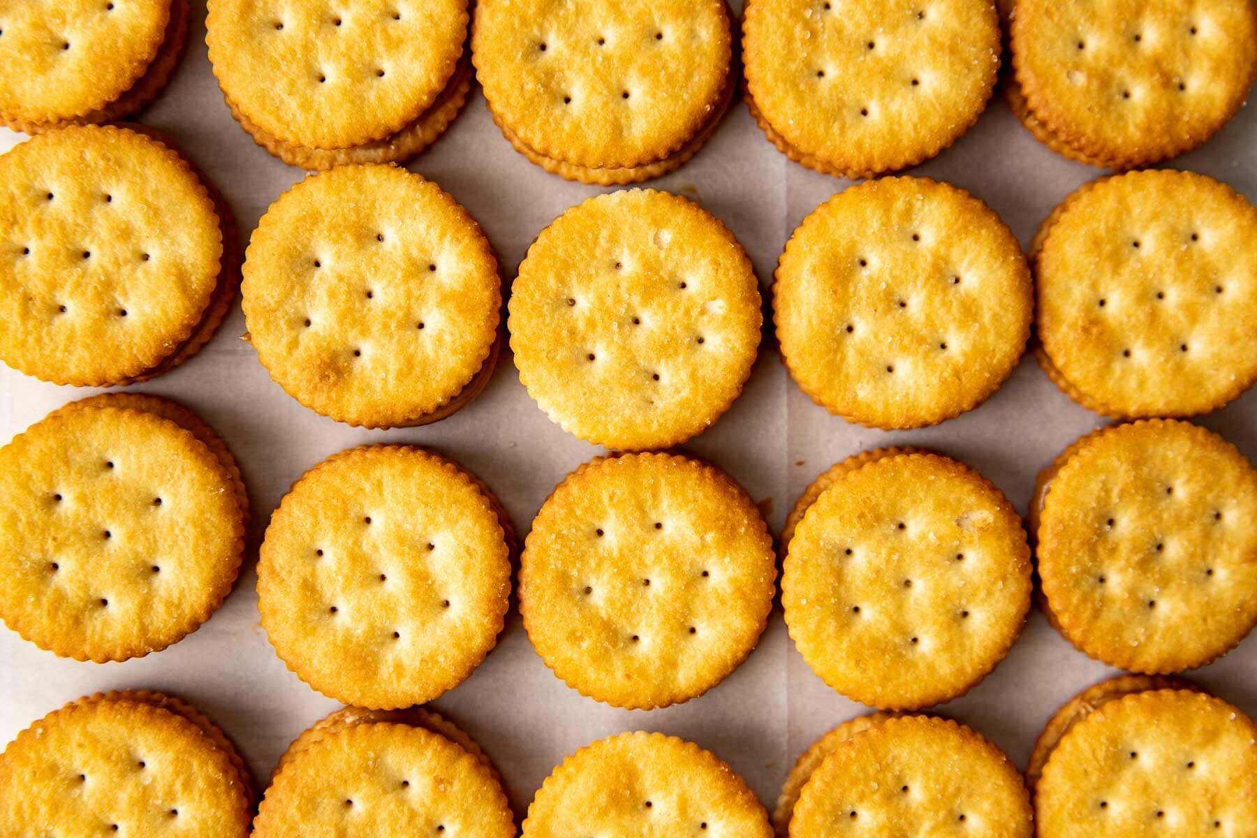 Ritz Cracker Christmas Cookies • Kroll's Korner