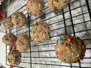 Best Ever Giant Funfetti Cookies (VIDEO) | Kroll's Korner