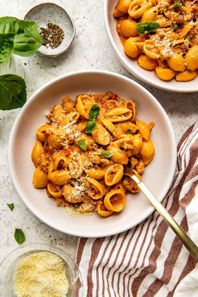 Easy Ground Turkey Pasta (30 Minute Meal)