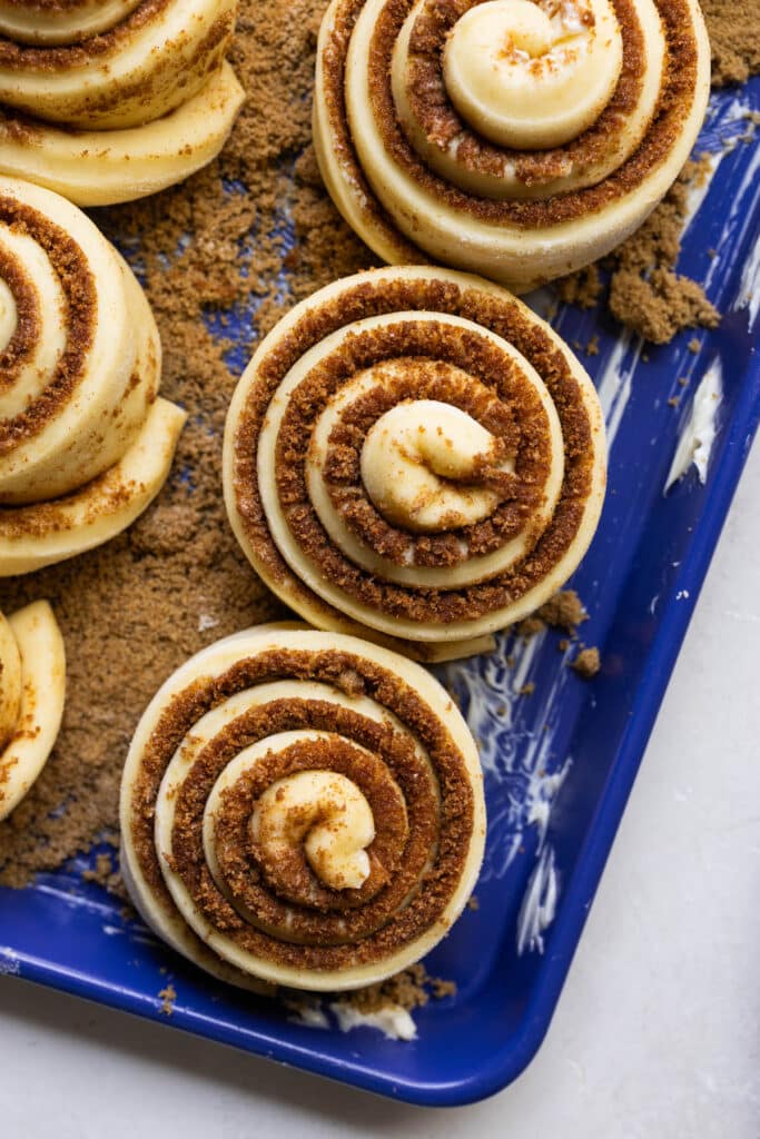 Sheet Pan Cinnamon Rolls • Kroll's Korner
