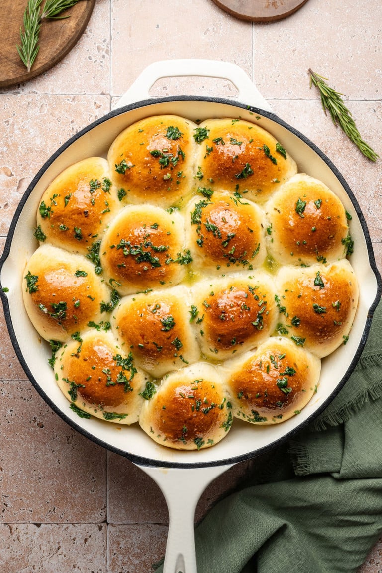 Rosemary Garlic Pull Apart Rolls