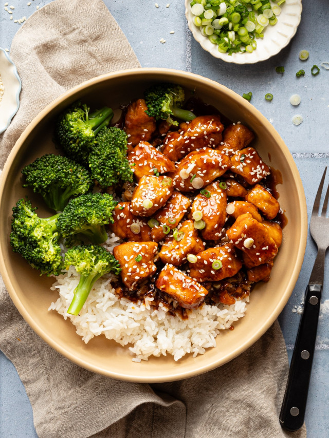 Honey Garlic Chicken Rice Bowls • Kroll's Korner