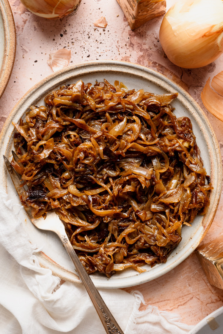 How to Caramelize Onions • Kroll's Korner